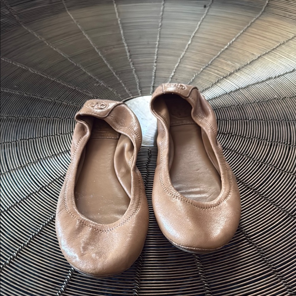 Tory Burch Tan Ballet Flats With Leather Finish - Gem